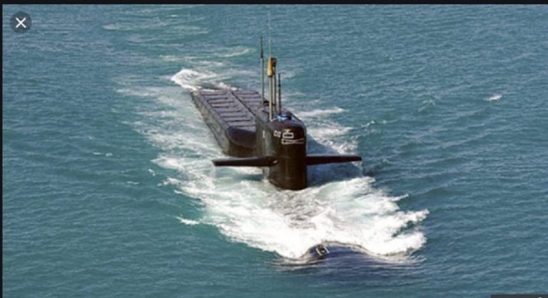 Un submarino nuclear ruso aborta la prueba de misiles balísticos ...