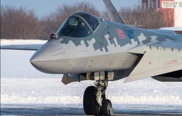 El nuevo motor AL-51F1 del Su-57 (2024) le permite volar a Mach 2 ...