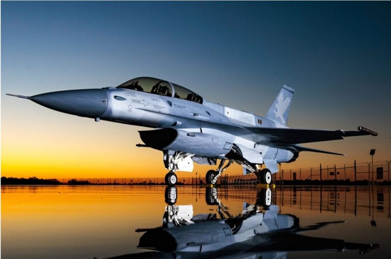 Perú confirma finalmente la compra de 12 aviones de combate F-16 Block 70.